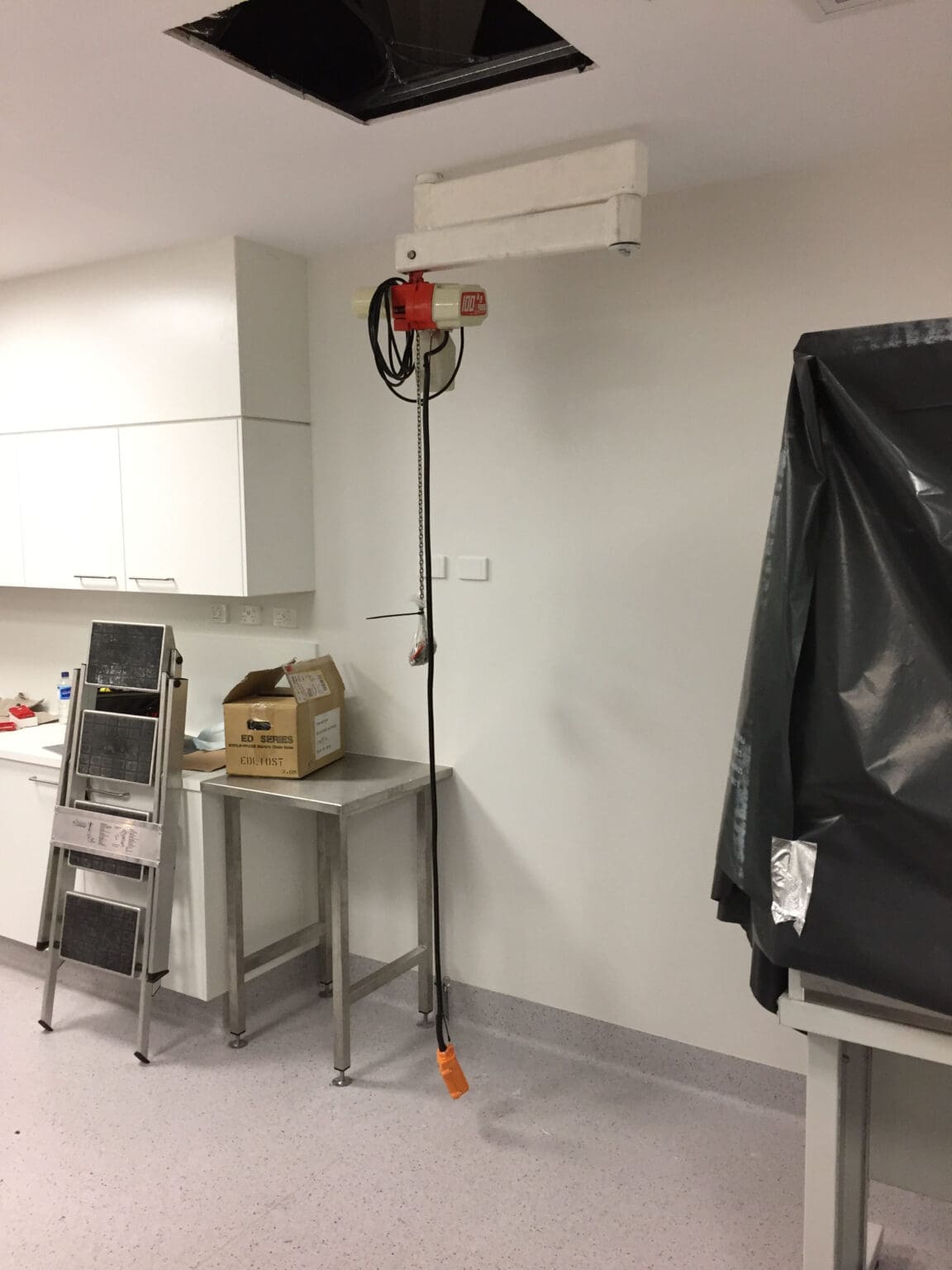 Jib Cranes - Articulated Ceiling Mounted | Materials Handling